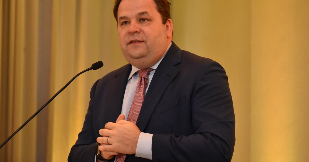 Sebastian Mikosz powołany na prezesa Poczty Polskiej - Puls Biznesu - pb.pl Sebastian Mikosz powołany na prezesa Poczty Polskiej - Puls Biznesu - pb.pl