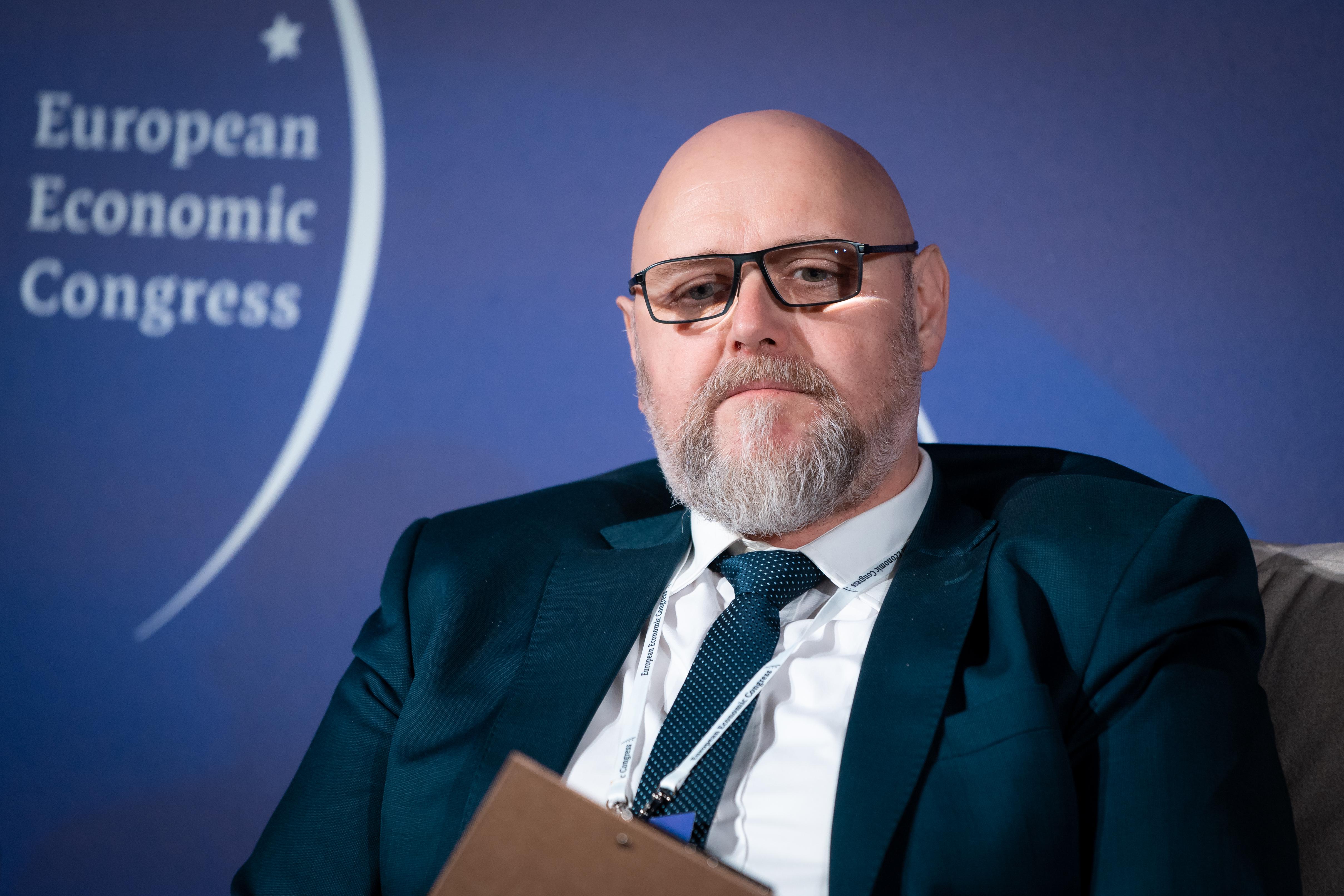 Pierwszy nowy szef w energetyce - Puls Biznesu - pb.pl Pierwszy nowy szef w energetyce - Puls Biznesu - pb.pl