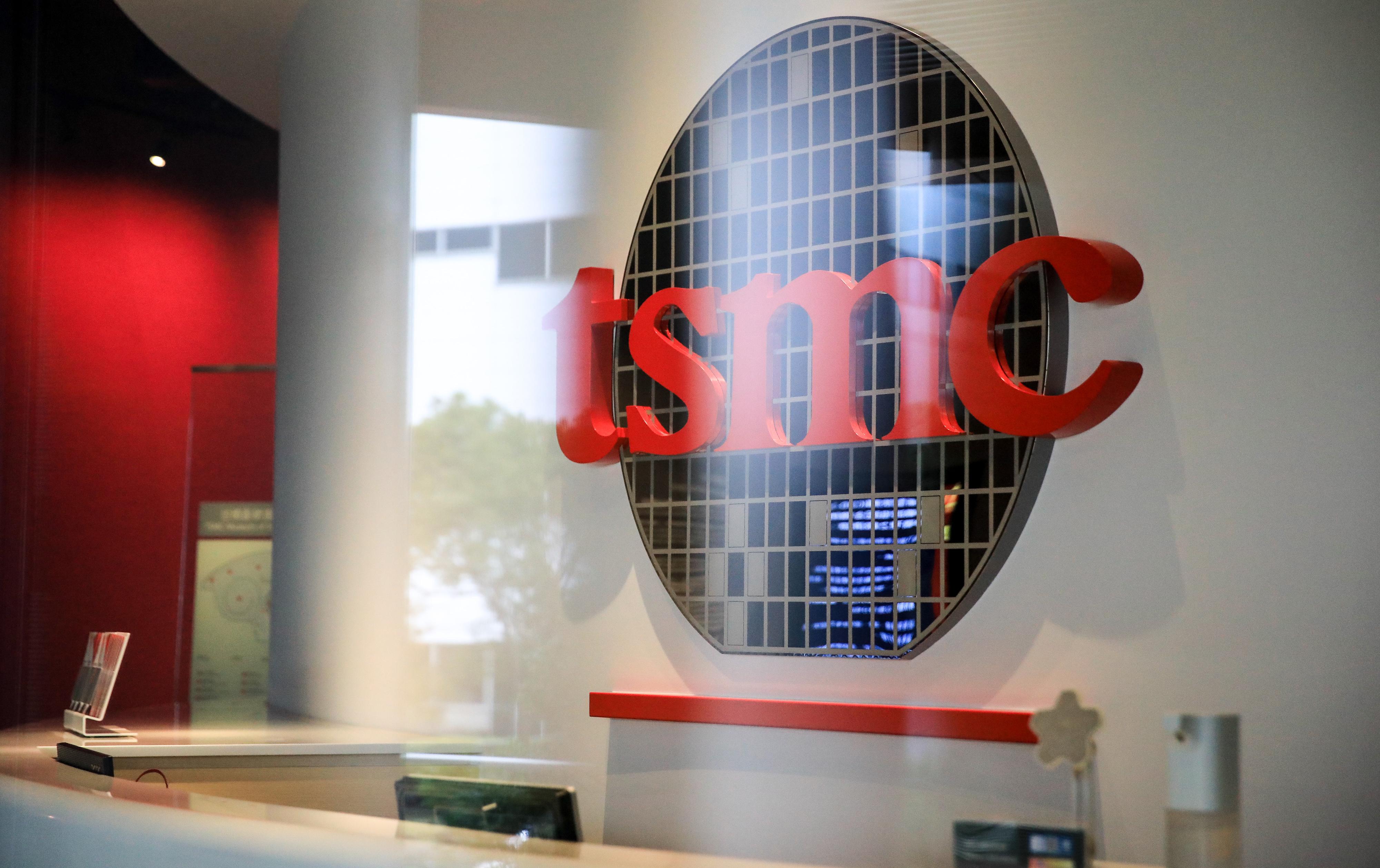 TSMC zwiększa inwestycje do 56 mld USD. Spółka stawia na trwały boom AI ...