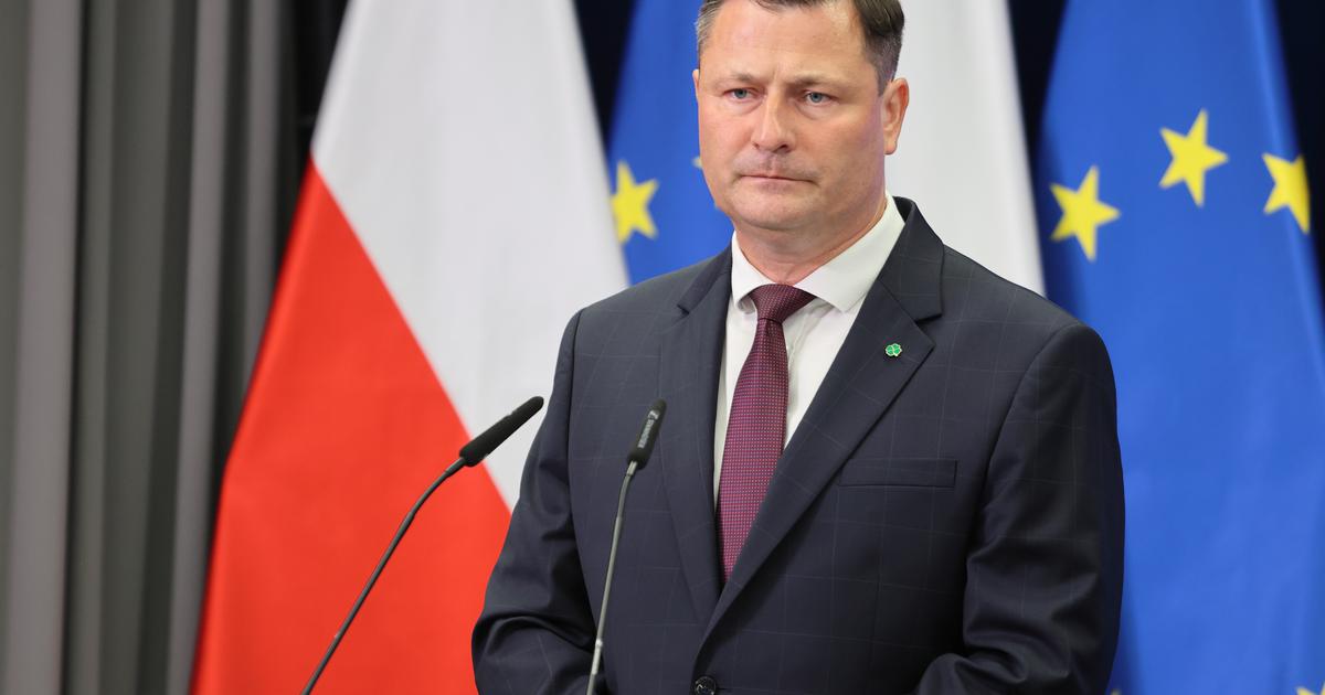 Szef MRiT nie zgadza się na wprowadzenie wolnej od pracy Wigilii w tym roku - Puls Biznesu - pb.pl